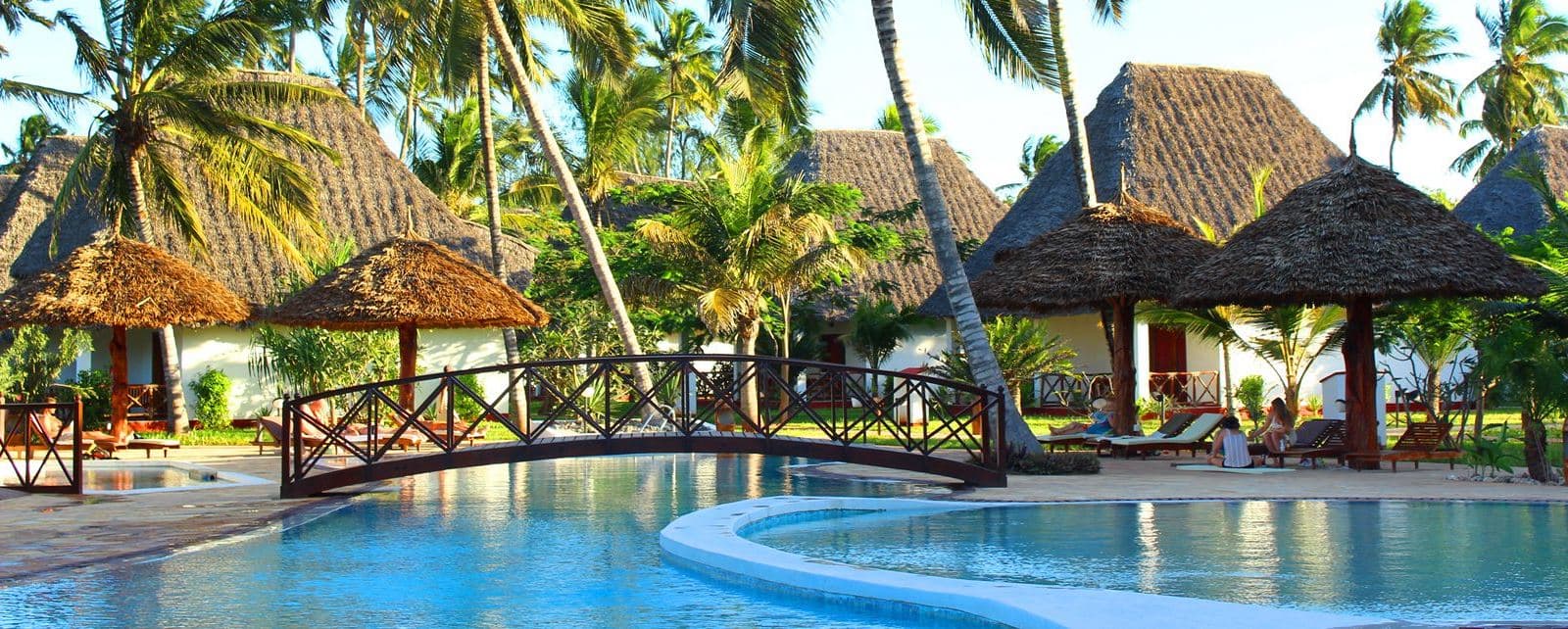 UROA BAY BEACH RESORT 4 * | Coral Travel (Tansaania , Zanzibar East Coast)