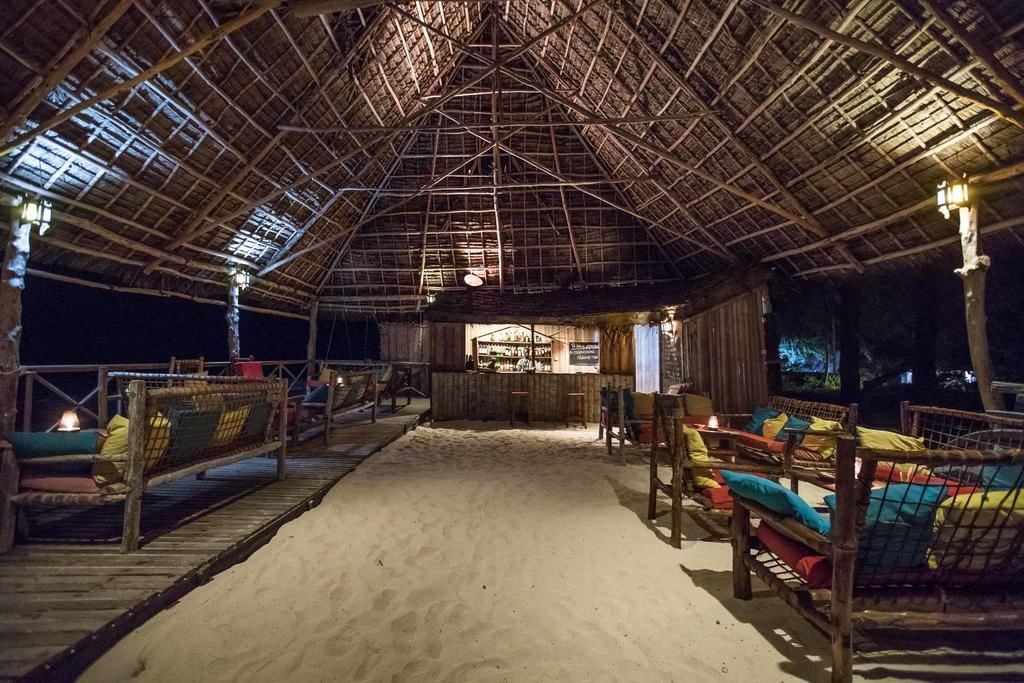 NDAME BEACH LODGE 3 * | Coral Travel (Tansaania , Zanzibar South East ...